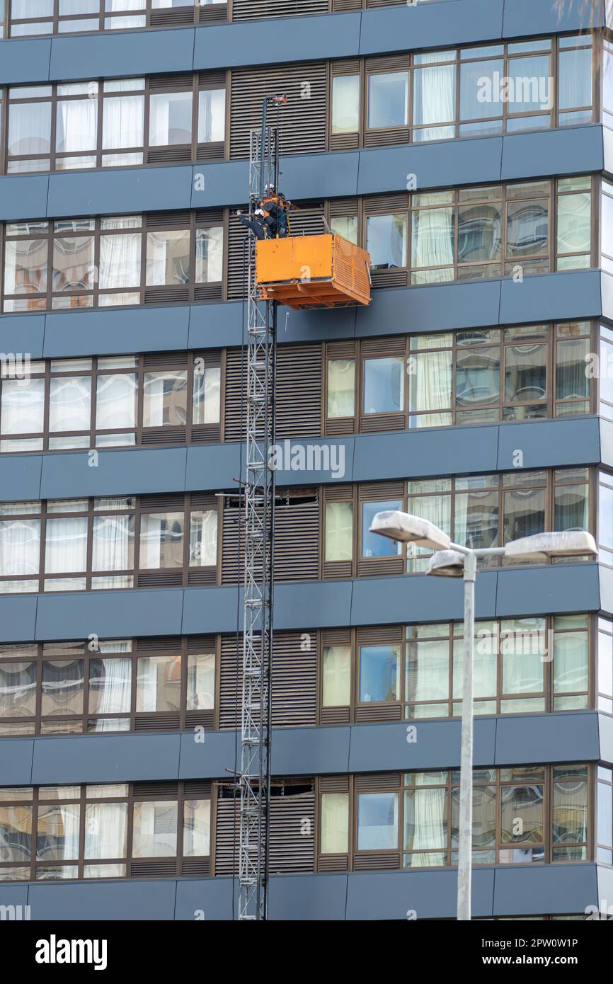 Office Outside Maintenance Multiple Occupant And Office Maintenance