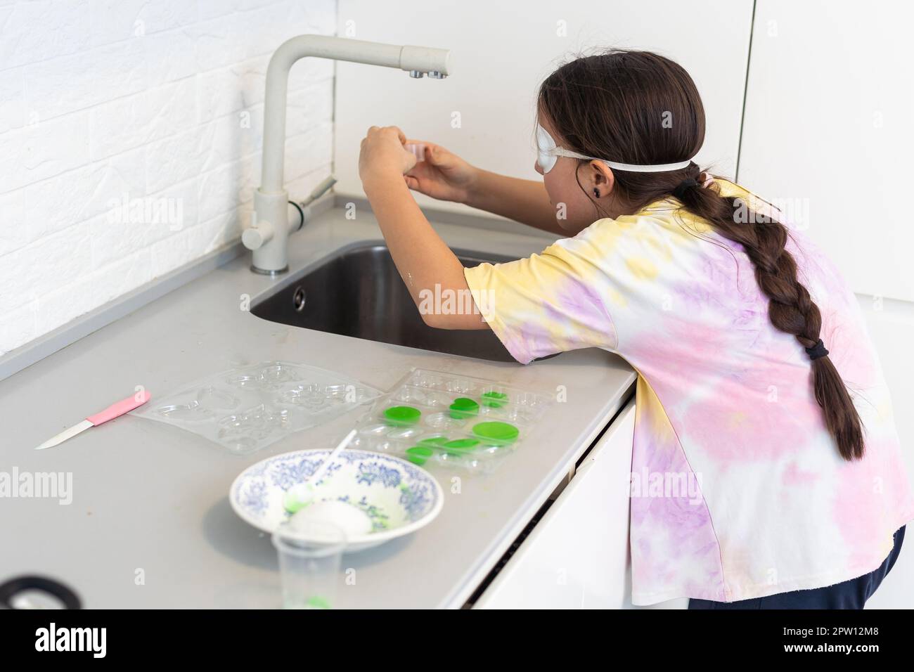 Research laboratory eureka hi-res stock photography and images - Alamy