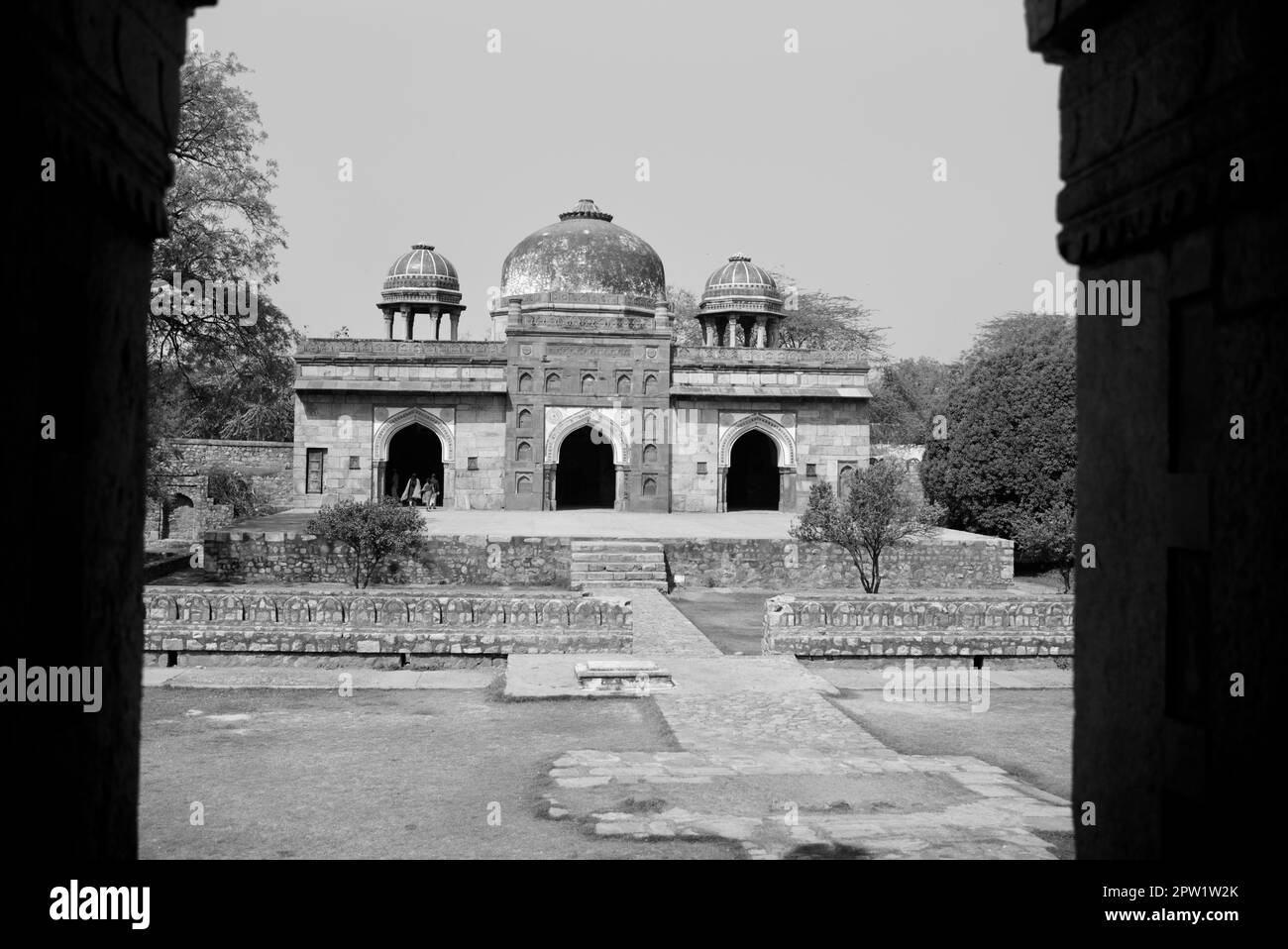 Isa Kahan's Mosque, Delhi, India Stock Photo - Alamy