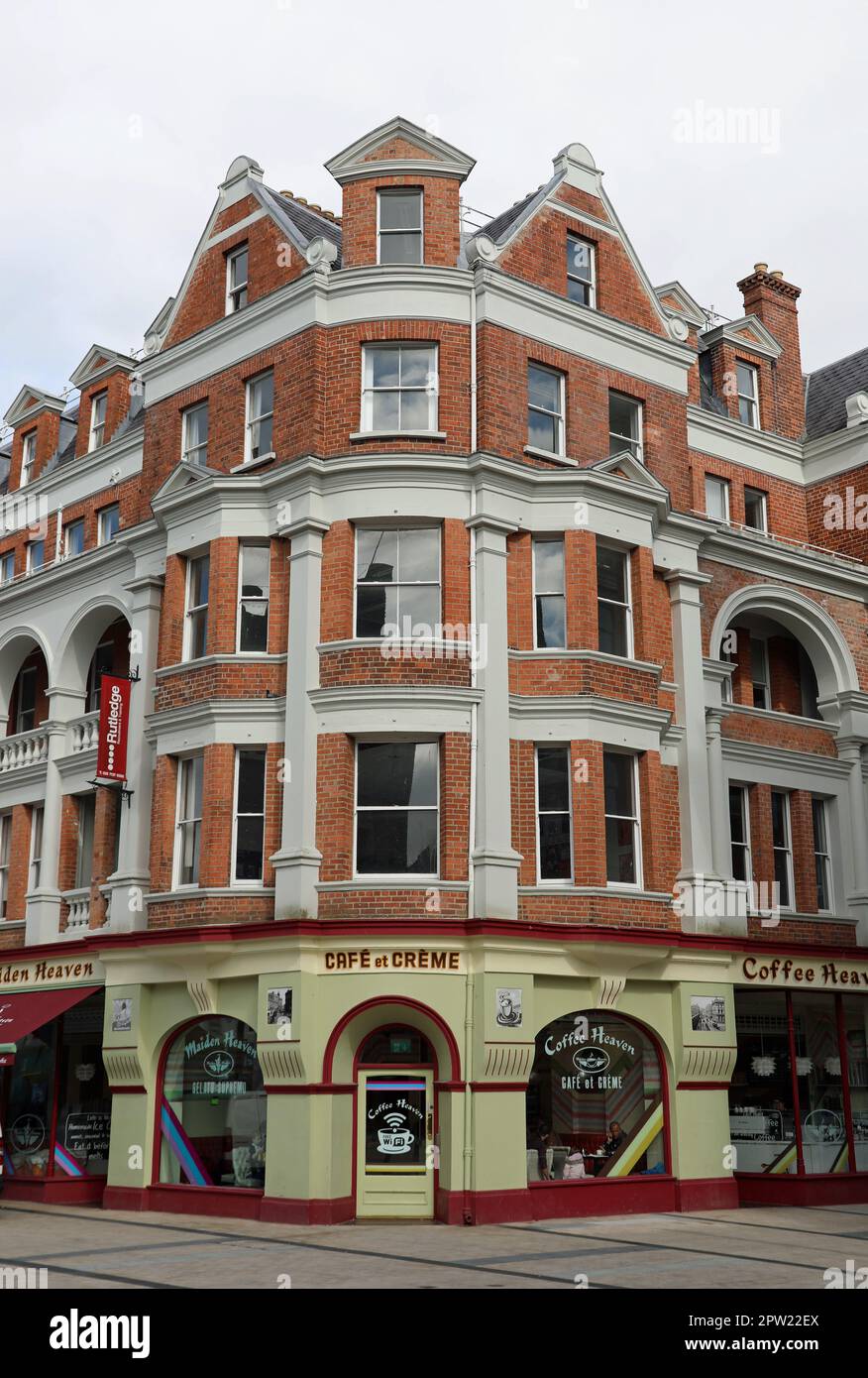 Building at Waterloo Place in Derry Stock Photo - Alamy