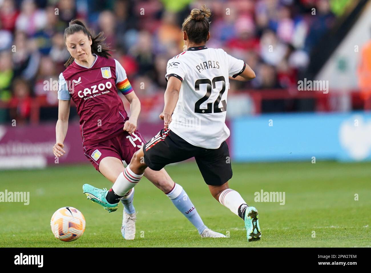 Aston Villa's Danielle Turner and Manchester United's Nikita Parris in ...
