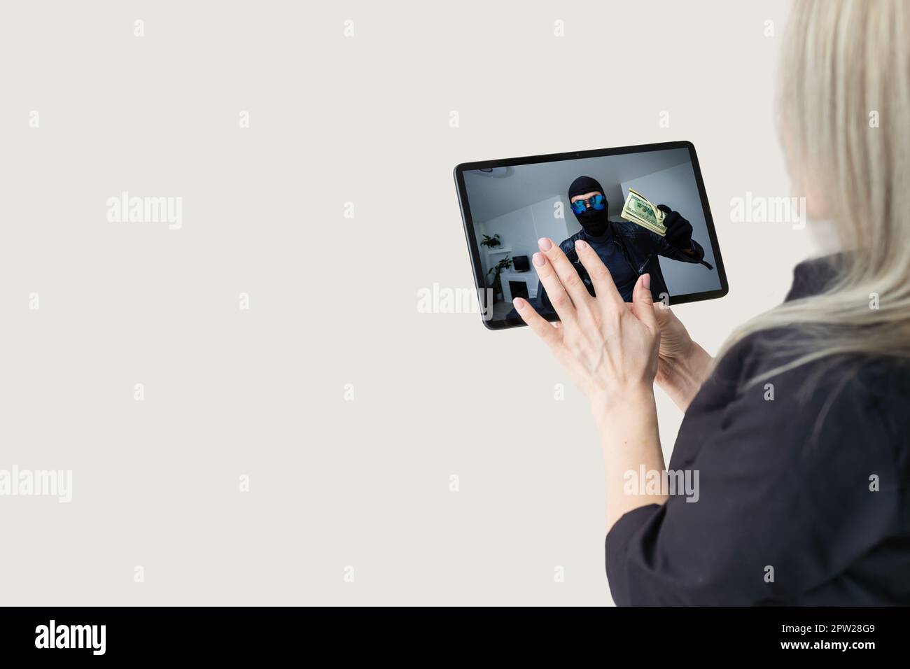 Cctv footage theft hi-res stock photography and images - Alamy