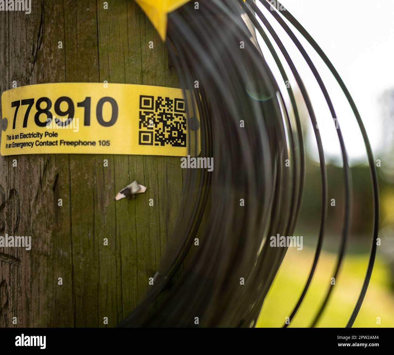 Telecoms pole repair hi-res stock photography and images - Alamy