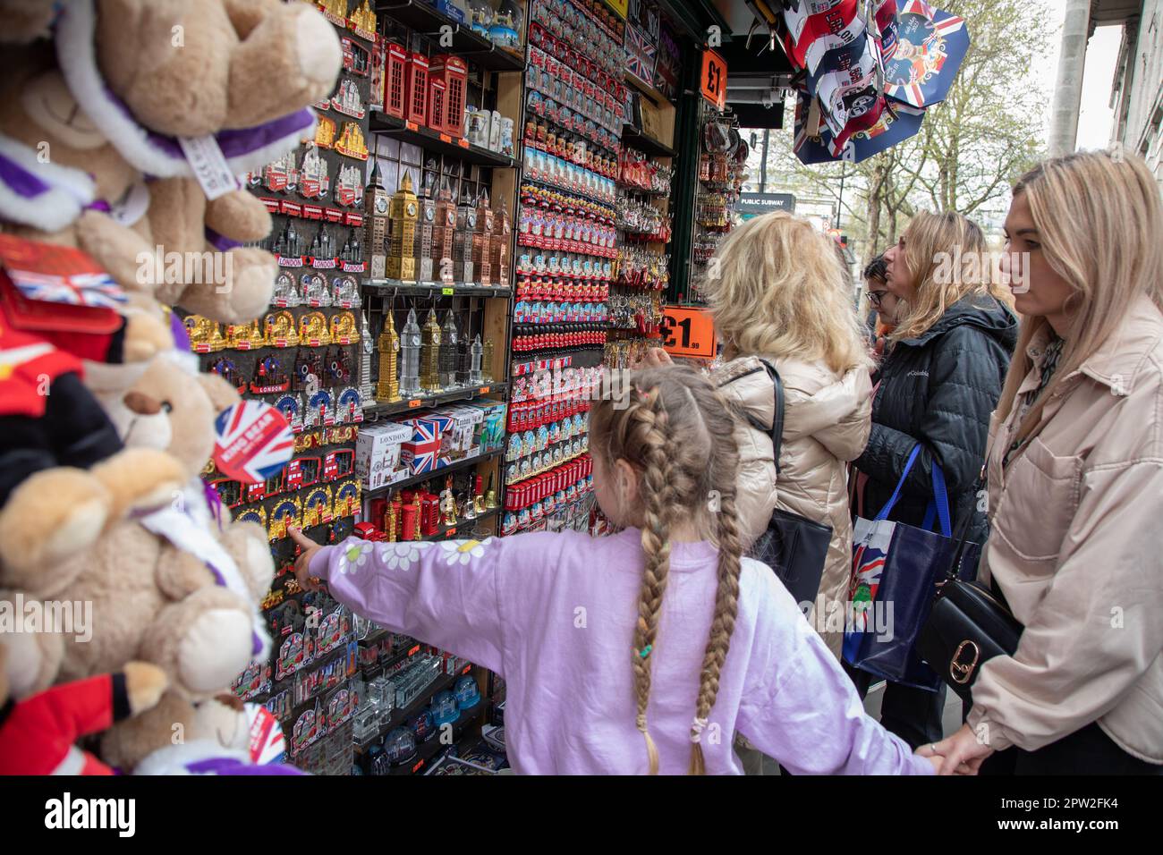 Royal merchandise child hi-res stock photography and images - Alamy