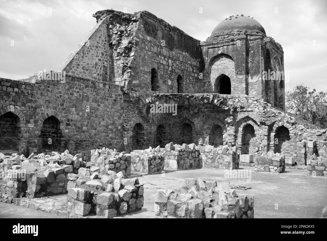 Feroz Shah Kotla Fort, Delhi, India Stock Photo - Alamy