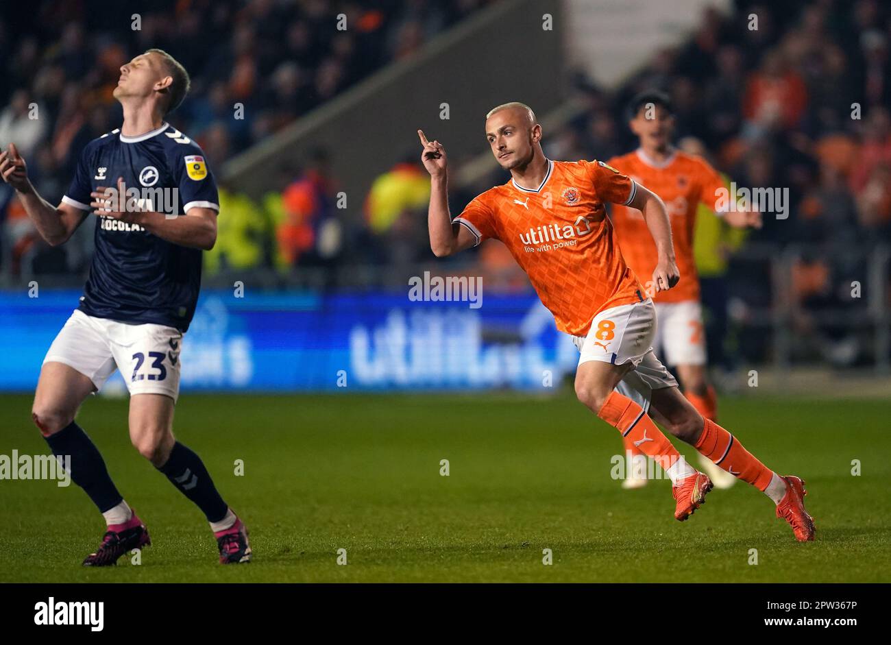 Lewis fiorini blackpool goal hi-res stock photography and images - Alamy