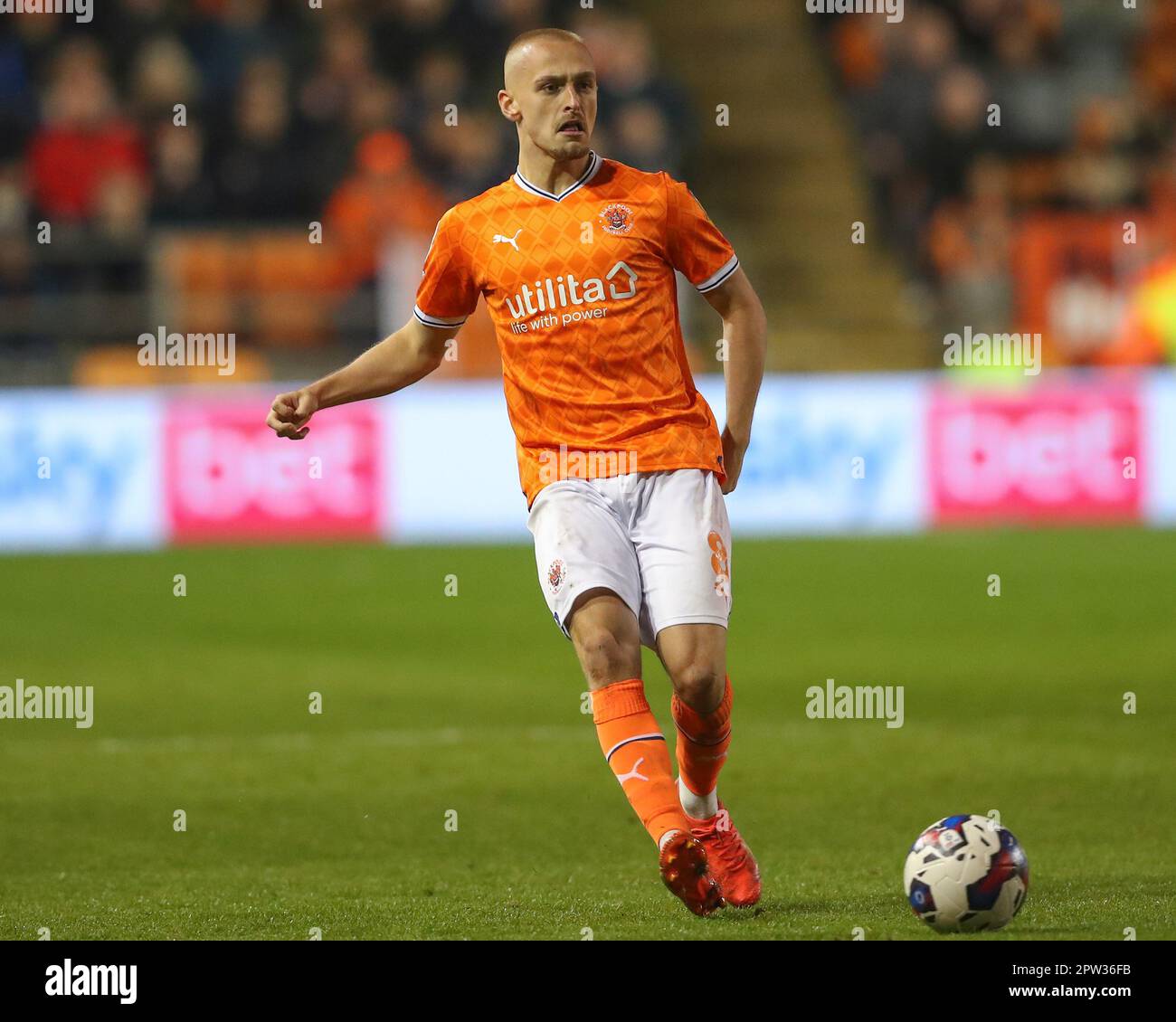 Lewis Fiorini #8 of Blackpool passes the ball during the Sky Bet ...