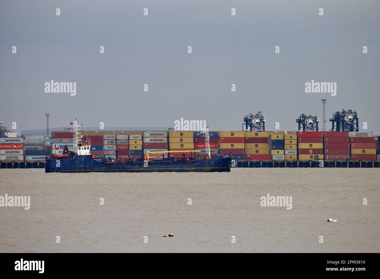 Oil products tanker hi-res stock photography and images - Alamy