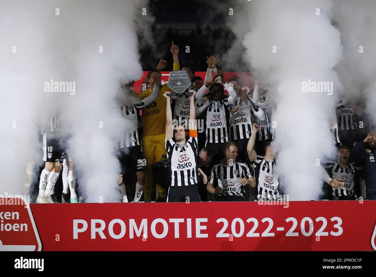Keizer cheer hi-res stock photography and images - Alamy