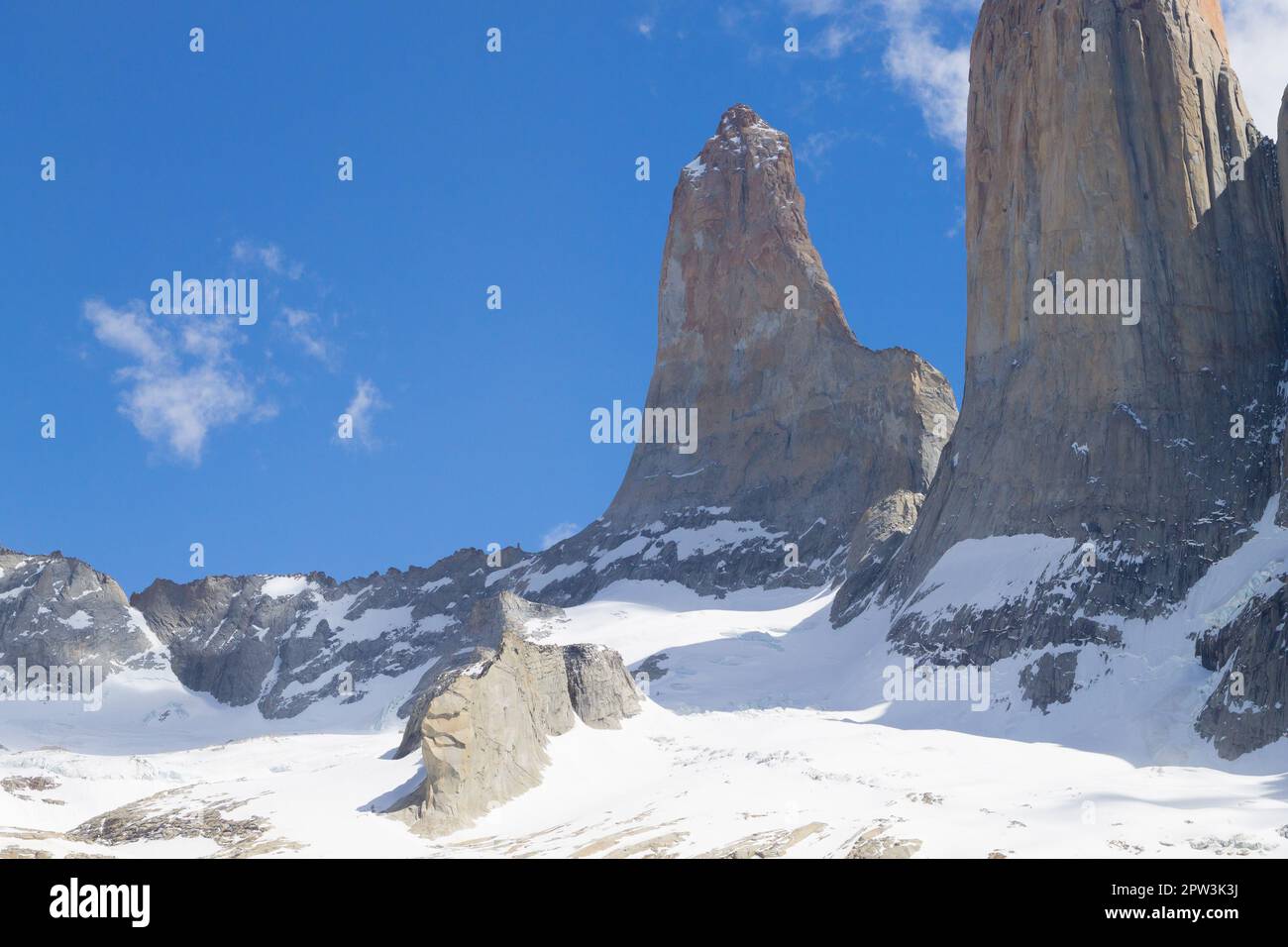 Base Las Torres viewpoint, Torres del Paine, Chile. Chilean Patagonia ...