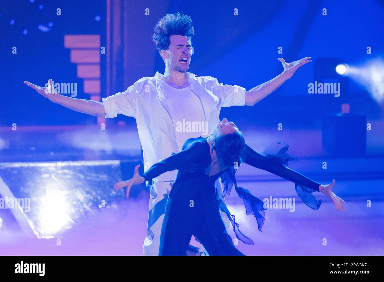 Cologne, Germany. 28th Apr, 2023. Timon Krause, mentalist, and Ekaterina Leonova, professional ...