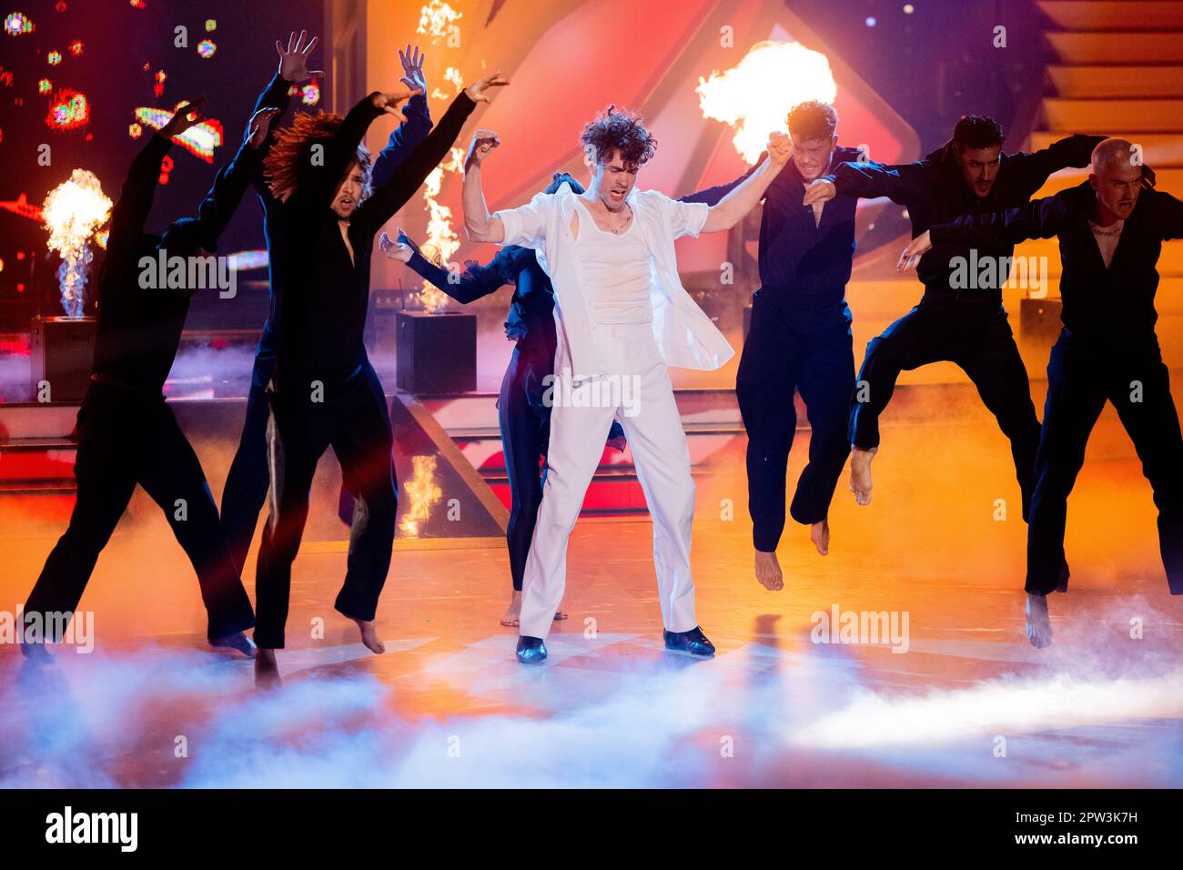 Cologne, Germany. 28th Apr, 2023. Timon Krause, mentalist, and Ekaterina Leonova, professional ...