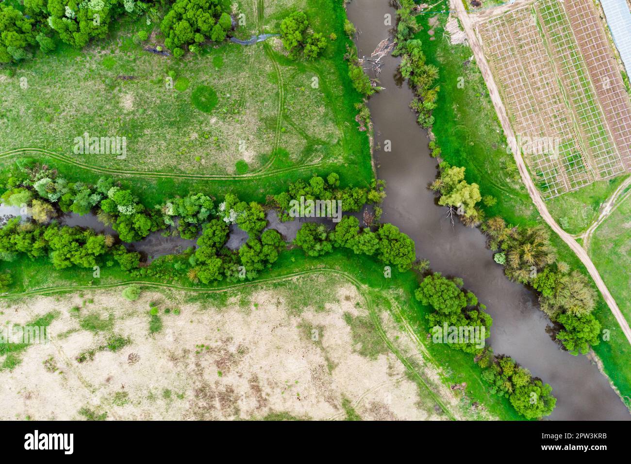 The mouth of the Luzha River, the place where it flows into the Protva ...