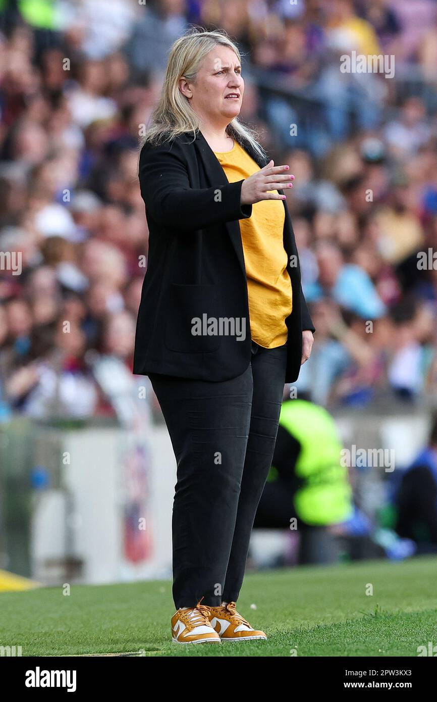 BRCELONA, SPAIN - APRIL 27: Emma Hayes of Chelsea FC Women during the ...