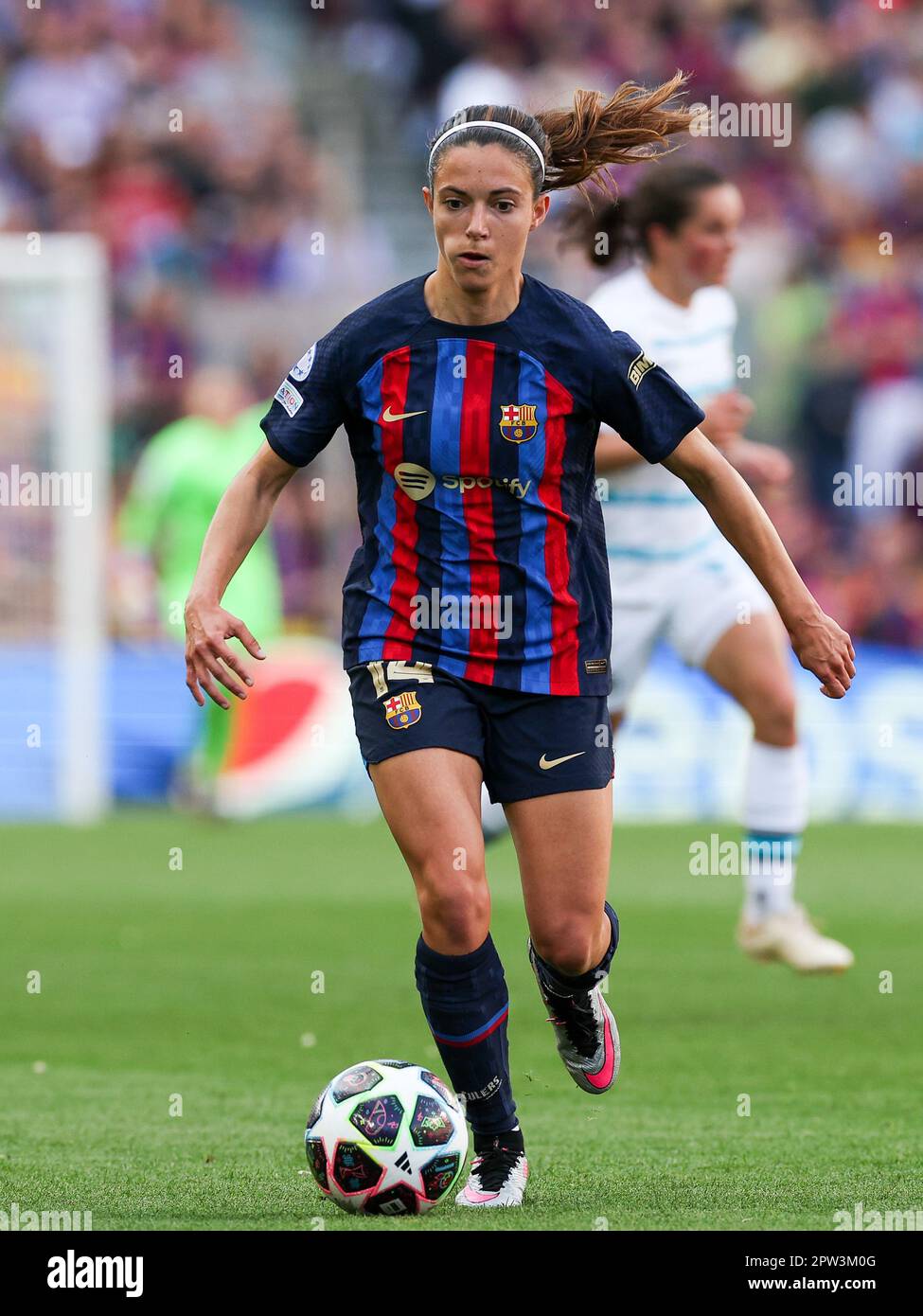 BRCELONA, SPAIN - APRIL 27: Aitana Bonmati of FC Barcelona in action ...