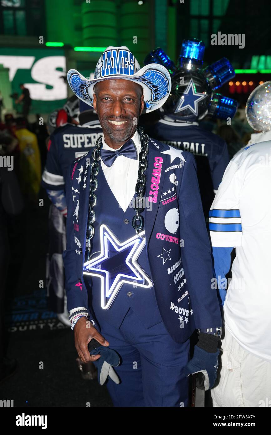 The suitman hi-res stock photography and images - Alamy