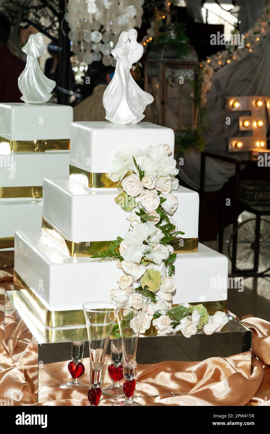 Beautiful cake festive event hi-res stock photography and images - Alamy