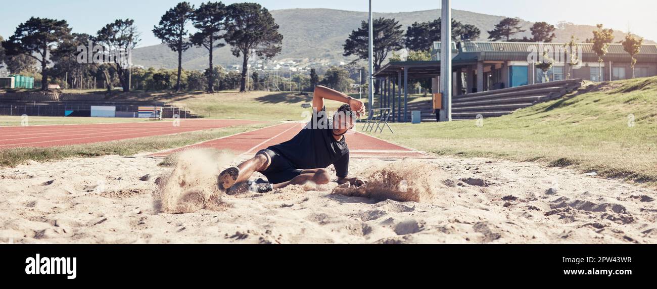 Long jump sand hi-res stock photography and images - Alamy