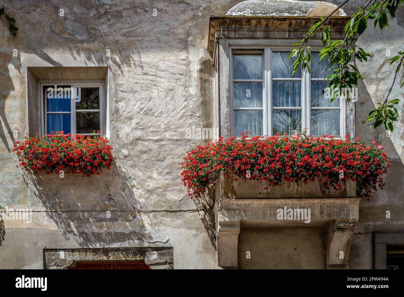 windows in the facades of beautiful houses Stock Photo - Alamy