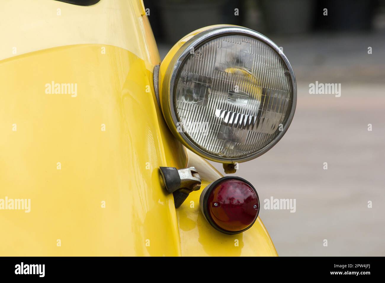 Lights in front of a vintage car with a unique sphere Stock Photo - Alamy