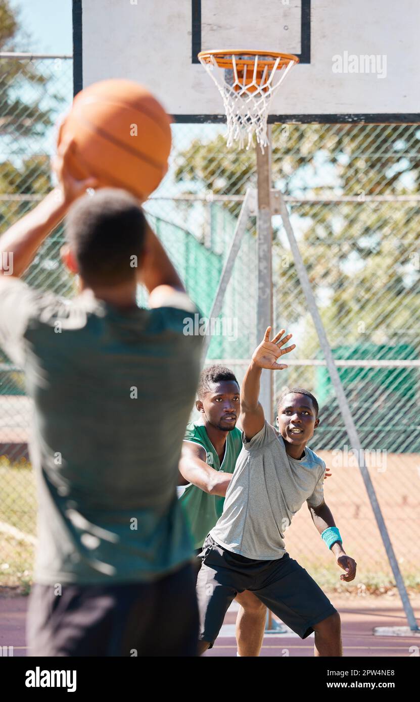 Court games hi-res stock photography and images - Alamy