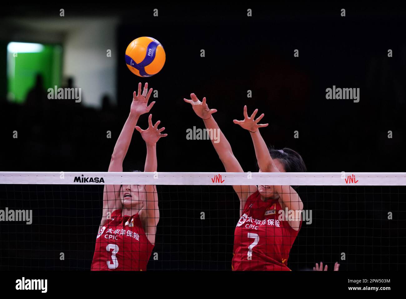 ANKARA, TURKIYE - JULY 14, 2022: Diao Linyu and Wang Yuanyuan in action ...
