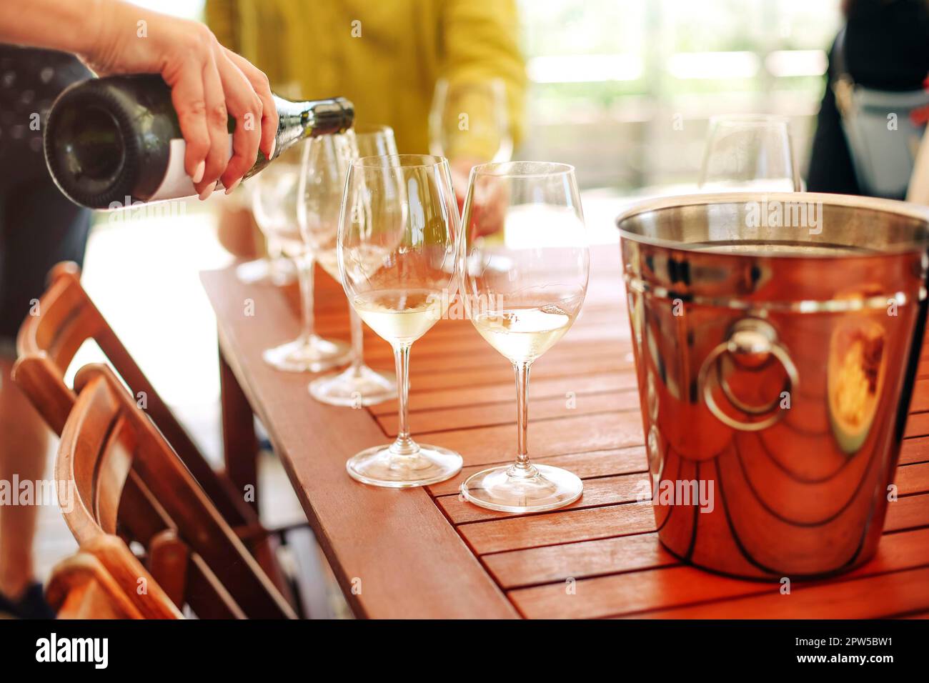 Full bottle glasses different hi-res stock photography and images - Alamy
