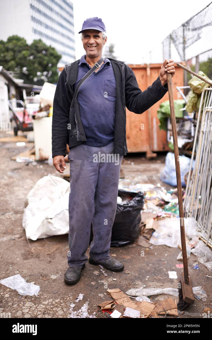 Homeless man looking garbage dumpster hi-res stock photography and ...