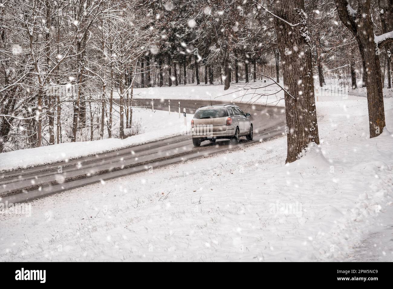 Winter weather, snow on the road. Transportation is very difficult ...