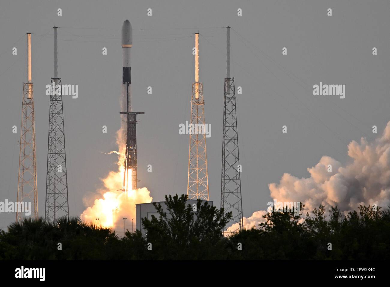 A SpaceX Falcon 9 rocket launches two O3b mPOWER satellites for SES of ...