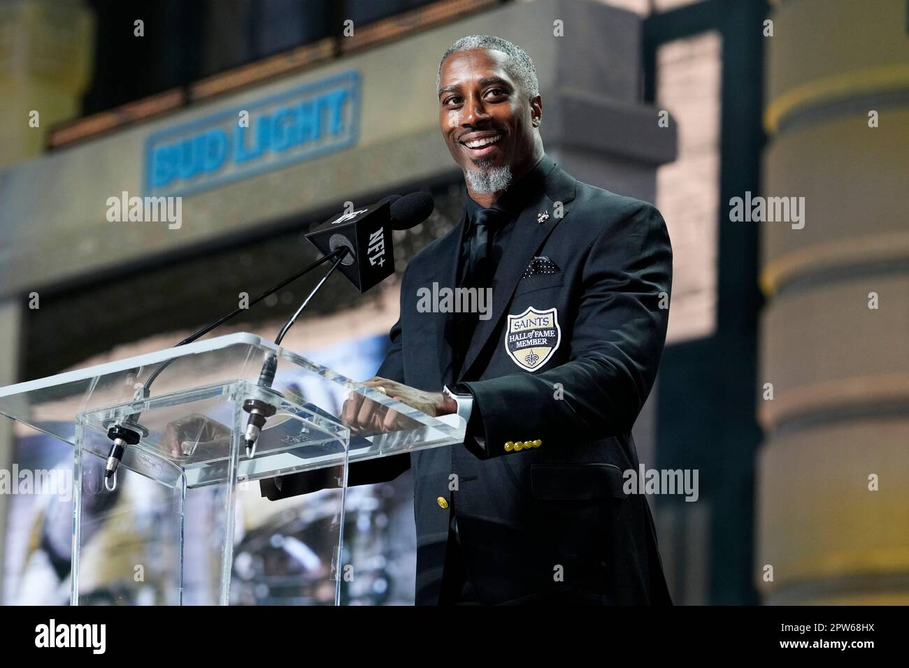 Roman Harper announces the No. 40 pick by the New Orleans Saints at the ...