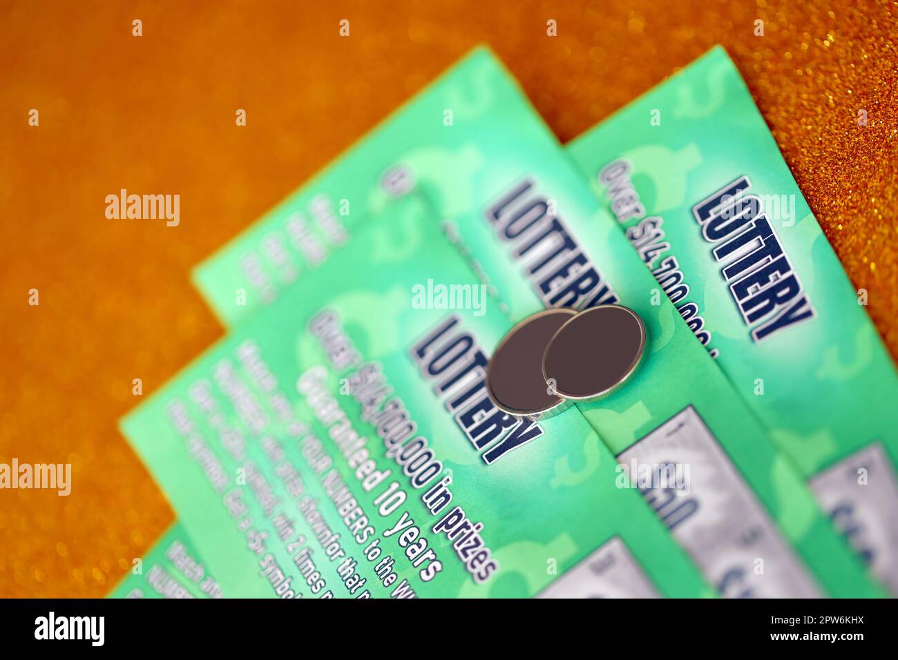 Scratch cards in the uk hi-res stock photography and images - Alamy