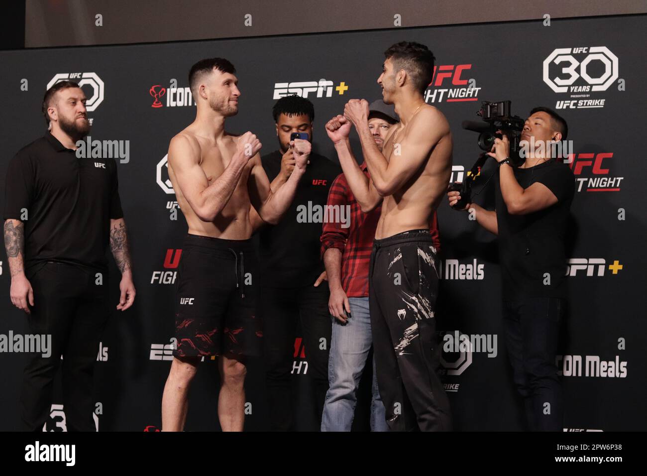 Julian erosa and fernando padilla hi-res stock photography and images ...