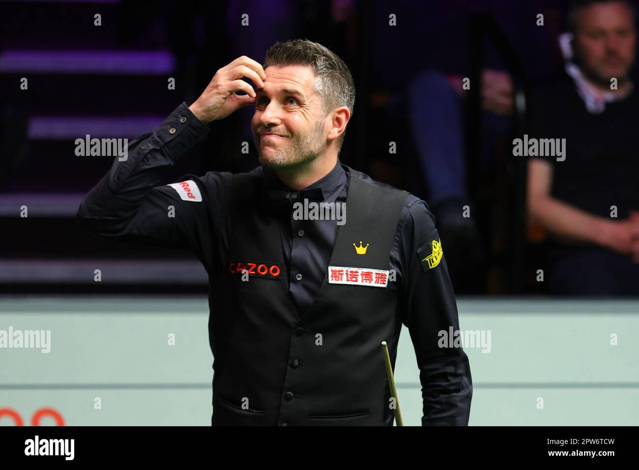 Sheffield, Britain. 28th Apr, 2023. Mark Selby of England reacts during ...