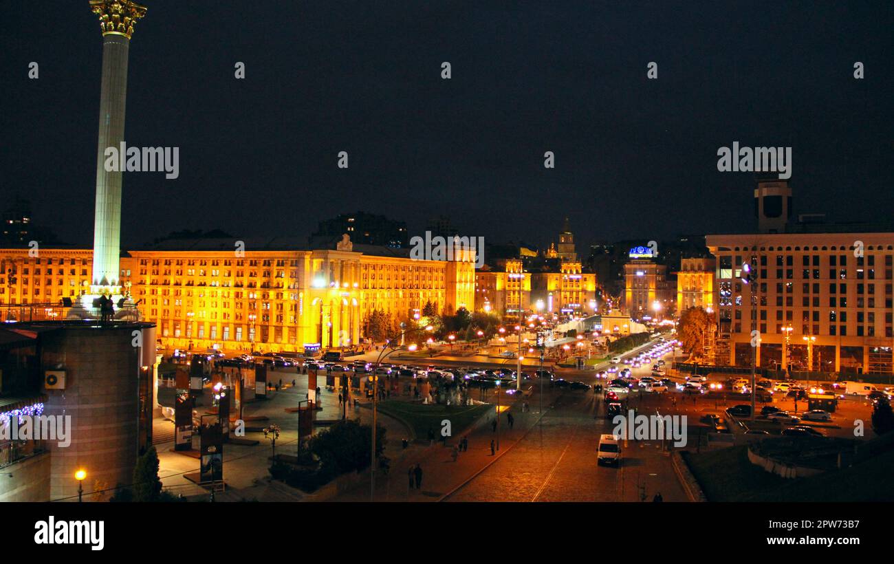 Panorama of Independence Square in Kyiv at night. rush hour in evening ...