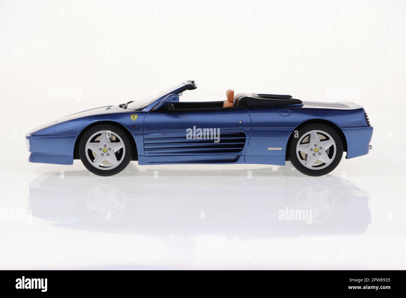 Ferrari 348 Spider Stock Photo - Alamy