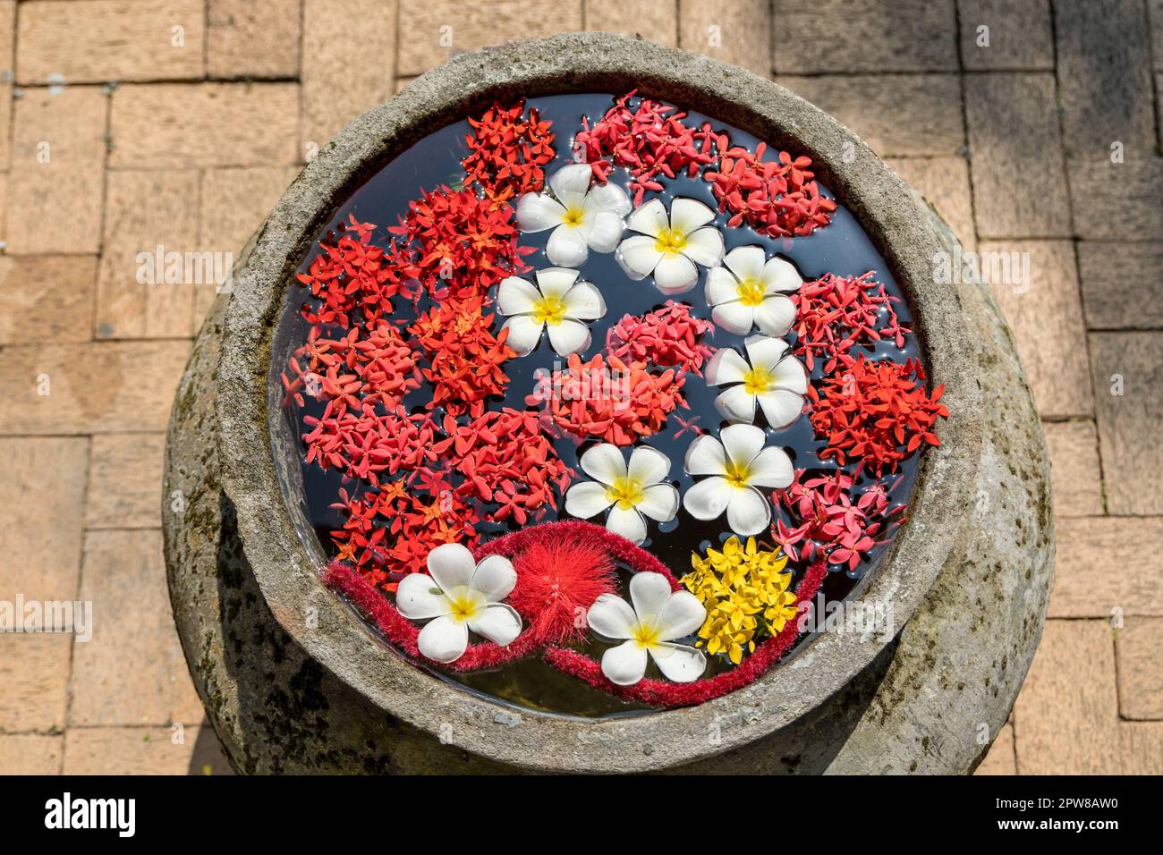 Water vessel hi-res stock photography and images - Alamy