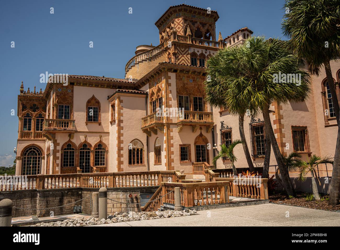 Sarasota, Florida: John and Mable Ringling house-museum CA' D'ZAN is ...