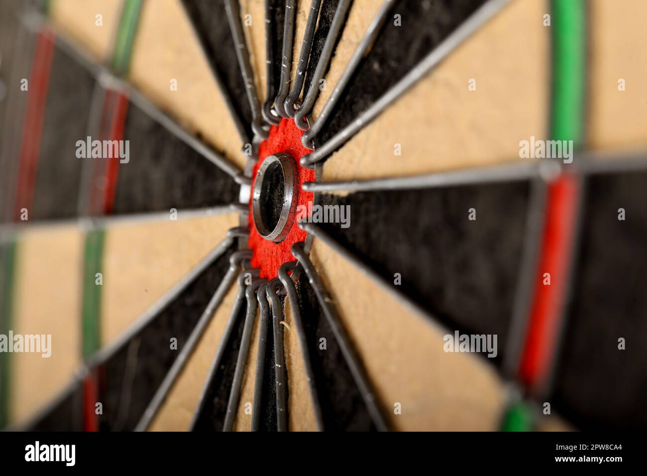 Dartbord empty with no Darts/Luke Durda/alamy Stock Photo - Alamy