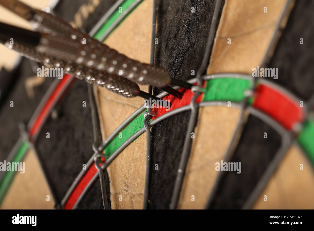 Dartbord with a 180 high score/Luke Durda/alamy Stock Photo - Alamy