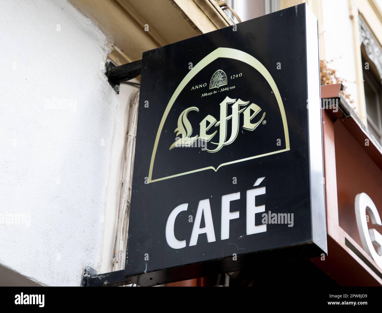 lyon , Aura France - 04 20 2023 : leffe Belgian beer sign brand and ...