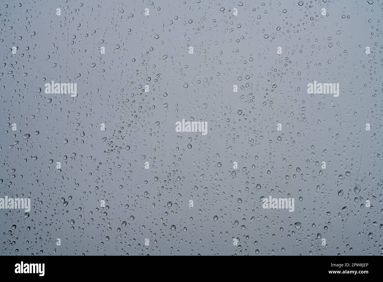 Rain drops in glass hi-res stock photography and images - Alamy