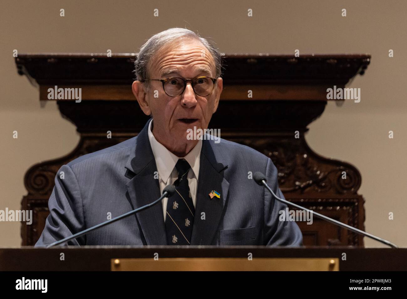 John Walker, Jr. speaks during visit by Vsevolod Kniaziev, Chief ...