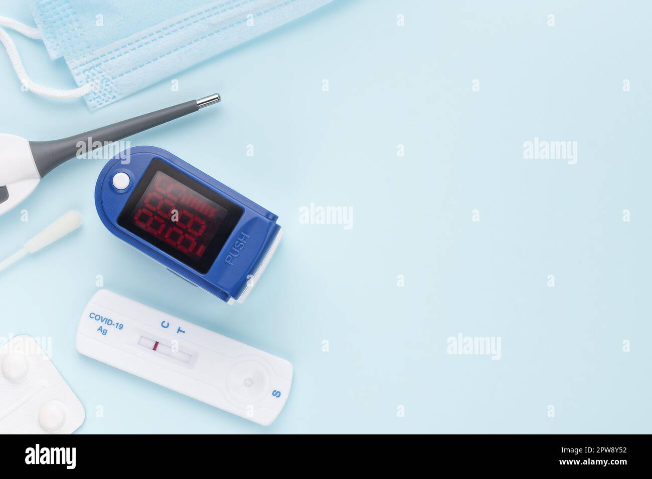 Medical kit for the prevention and treatment of coronavirus. Mask, test ...