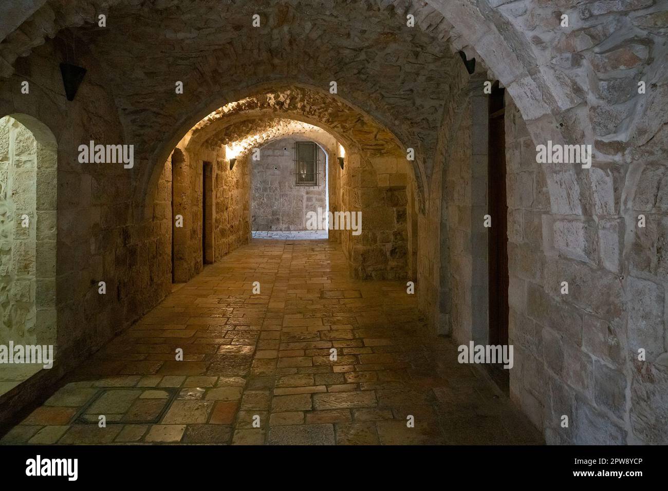 An arched stone passageway in the old city of Jerusalem, Israel Stock ...