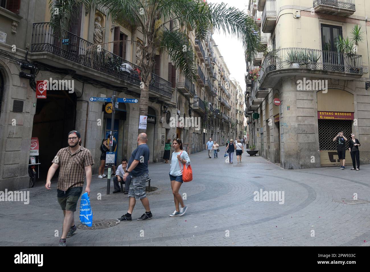 Spain street hi-res stock photography and images - Alamy