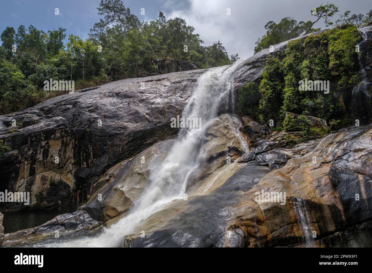 Murray Falls, Girramay National Park, Queensland, Australia Stock Photo ...