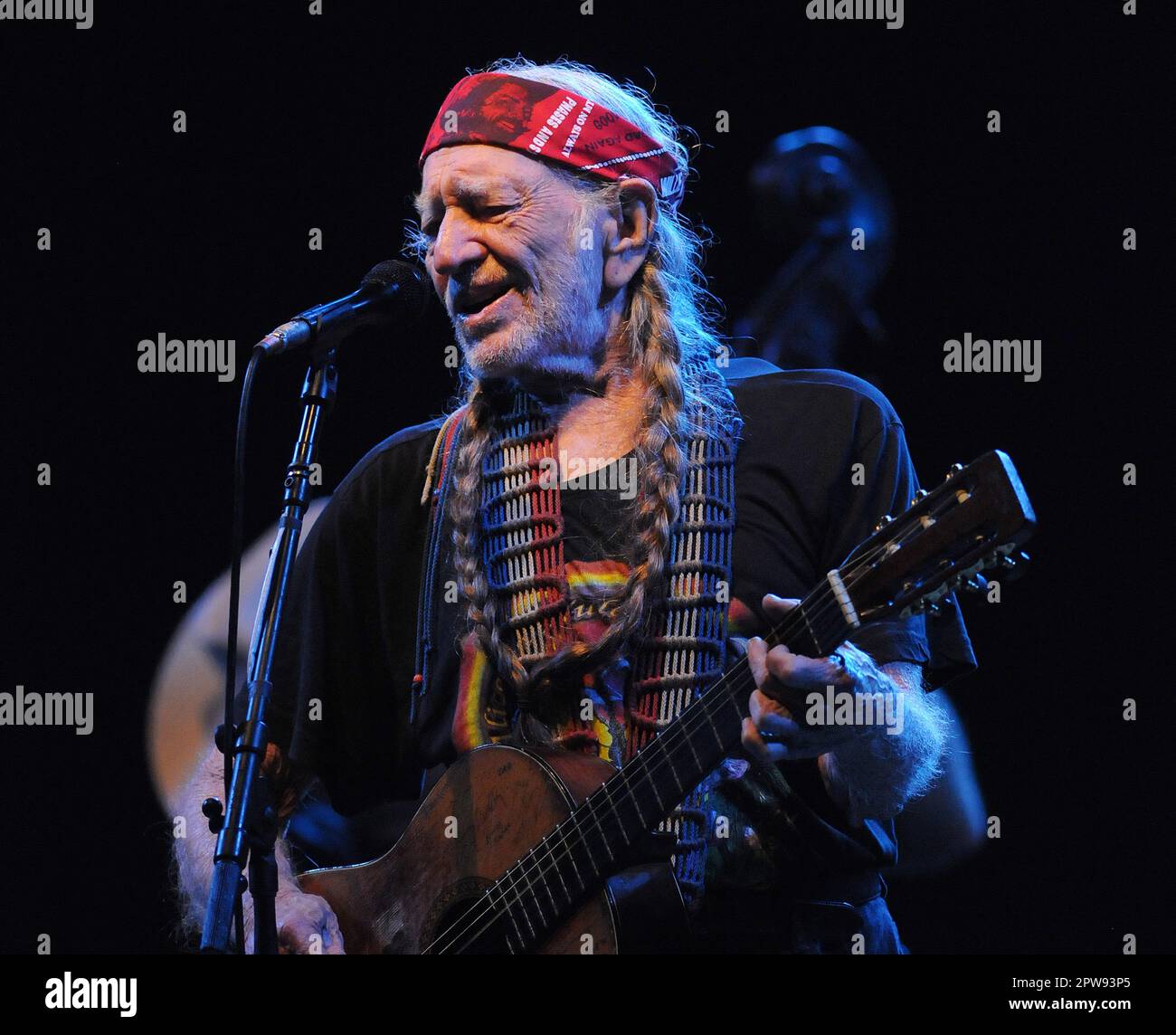 Willie Nelson performs in concert at the Twin Oaks Amphitheater at ...