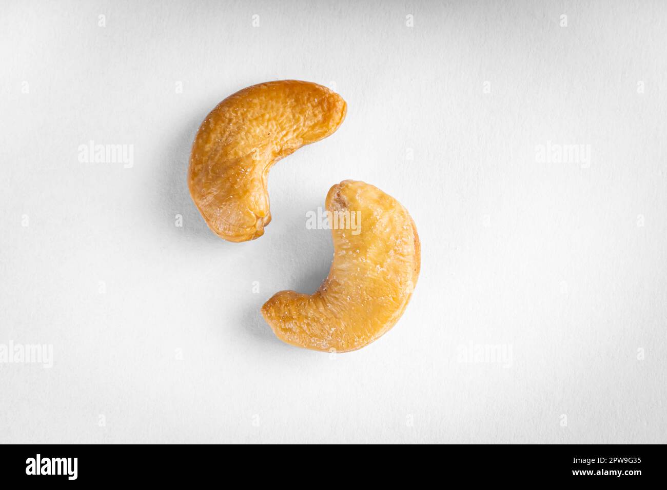 Two cashew nuts hi-res stock photography and images - Alamy