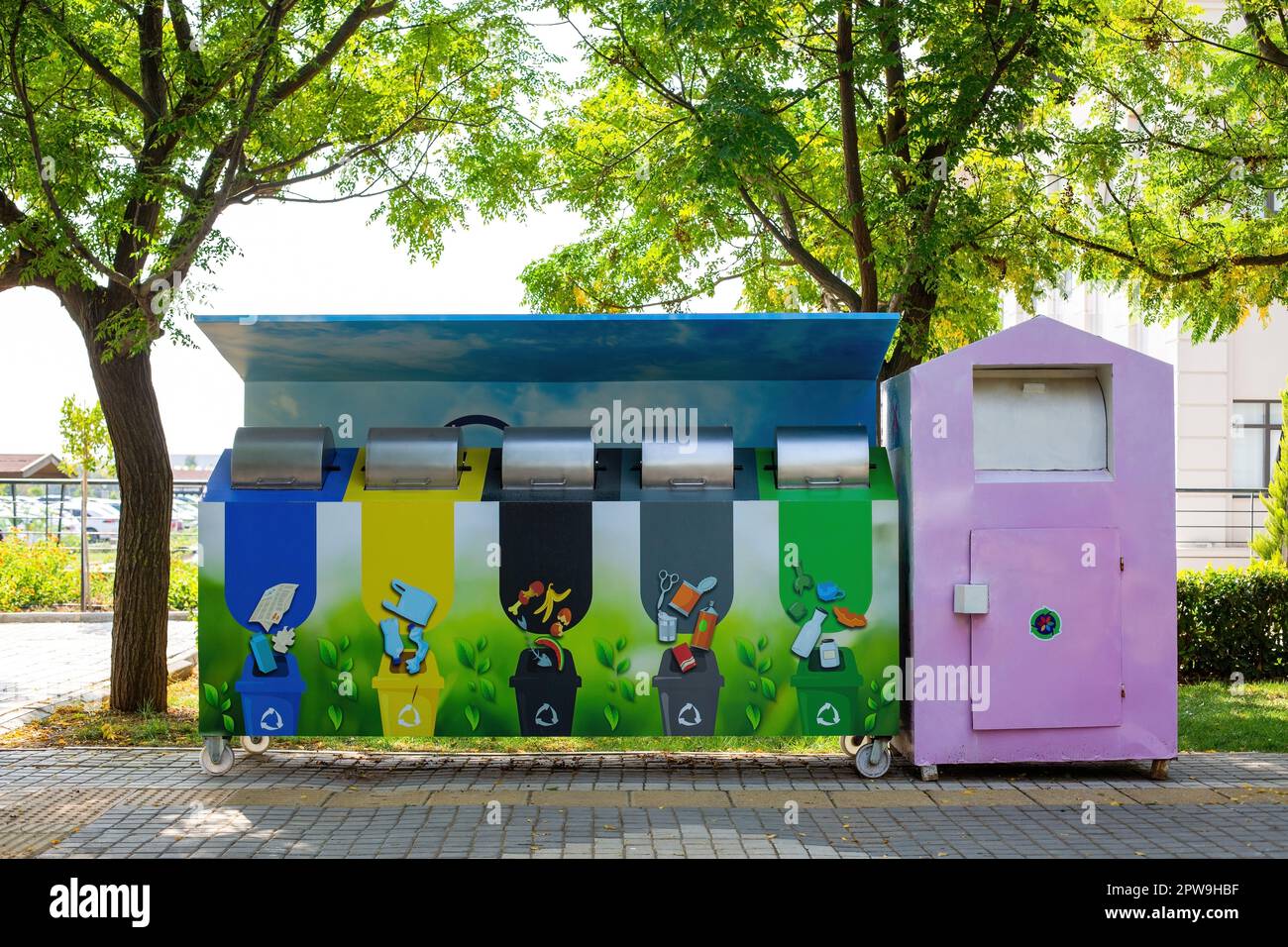Waste sorting bins created according to the 0 Waste project in Turkey ...
